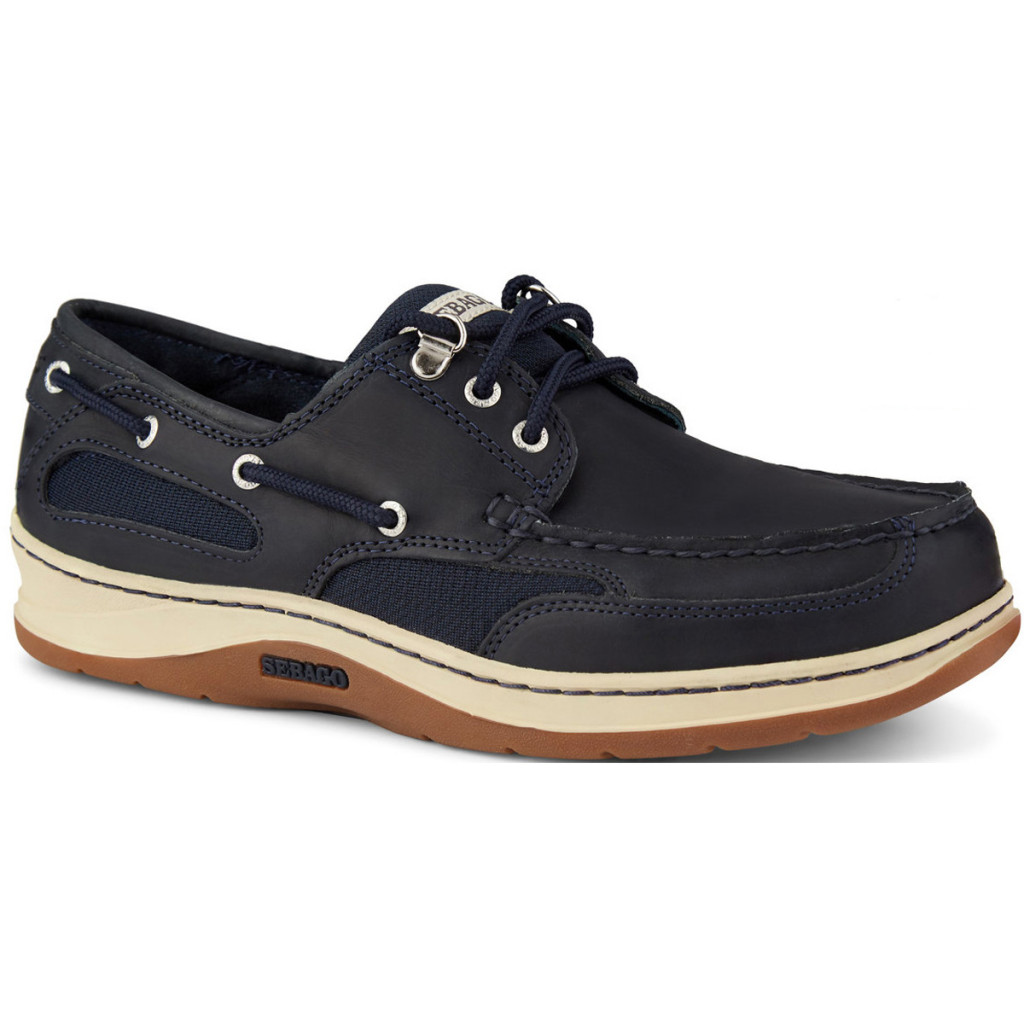 A quick guide to boat shoes - Bradshaw & Lloyd